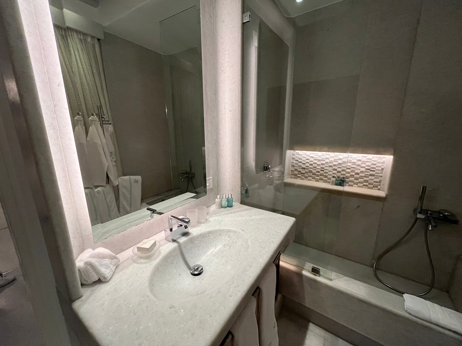 【宿泊記ブログ】ミコノス島ハネムーンや女子旅に！ベルヴェデーレホテル | arinko trip